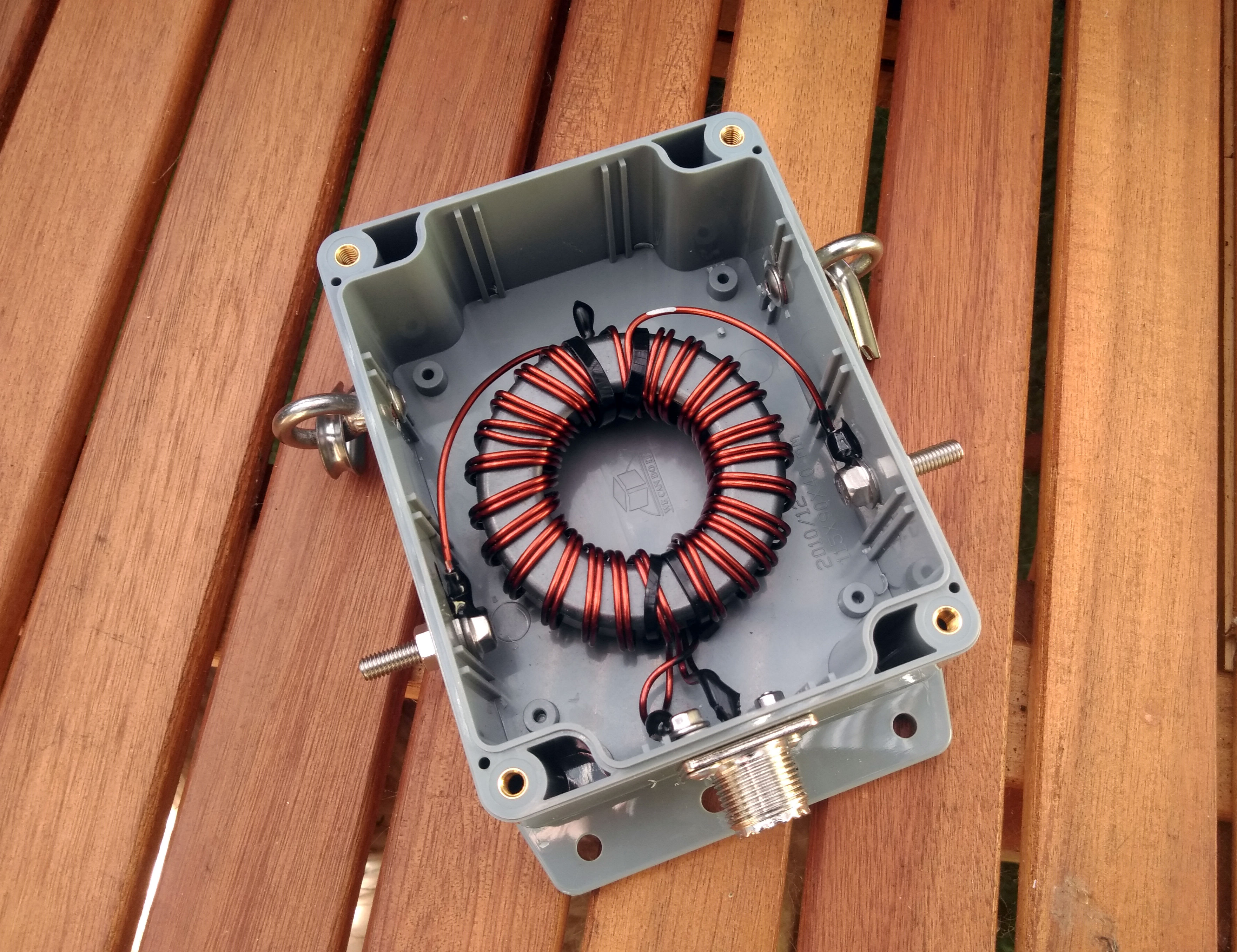 Kevlar 40m - 10 m Multi Band Delta Loop DX antenna. 600 Watts