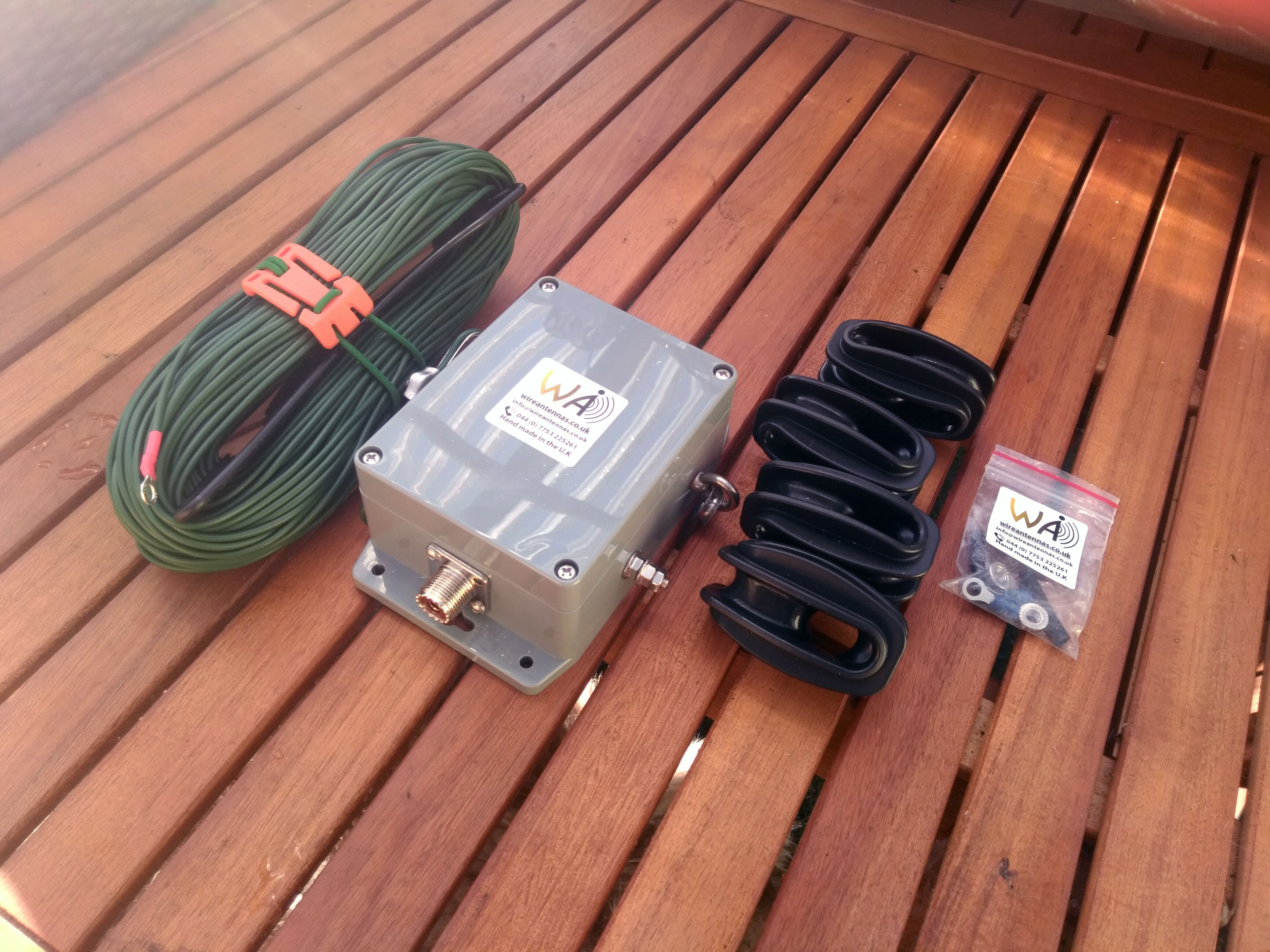 20m - 10 m with ATU Multi Band Delta Loop DX antenna. 300 Watts